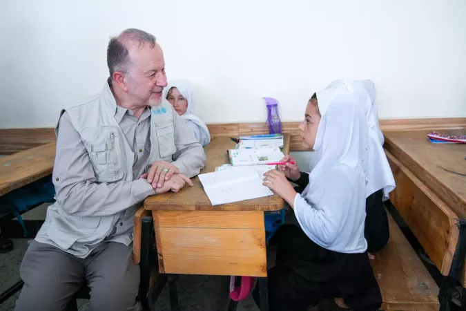 With millions returning to Afghanistan, UNICEF calls for a safe ...