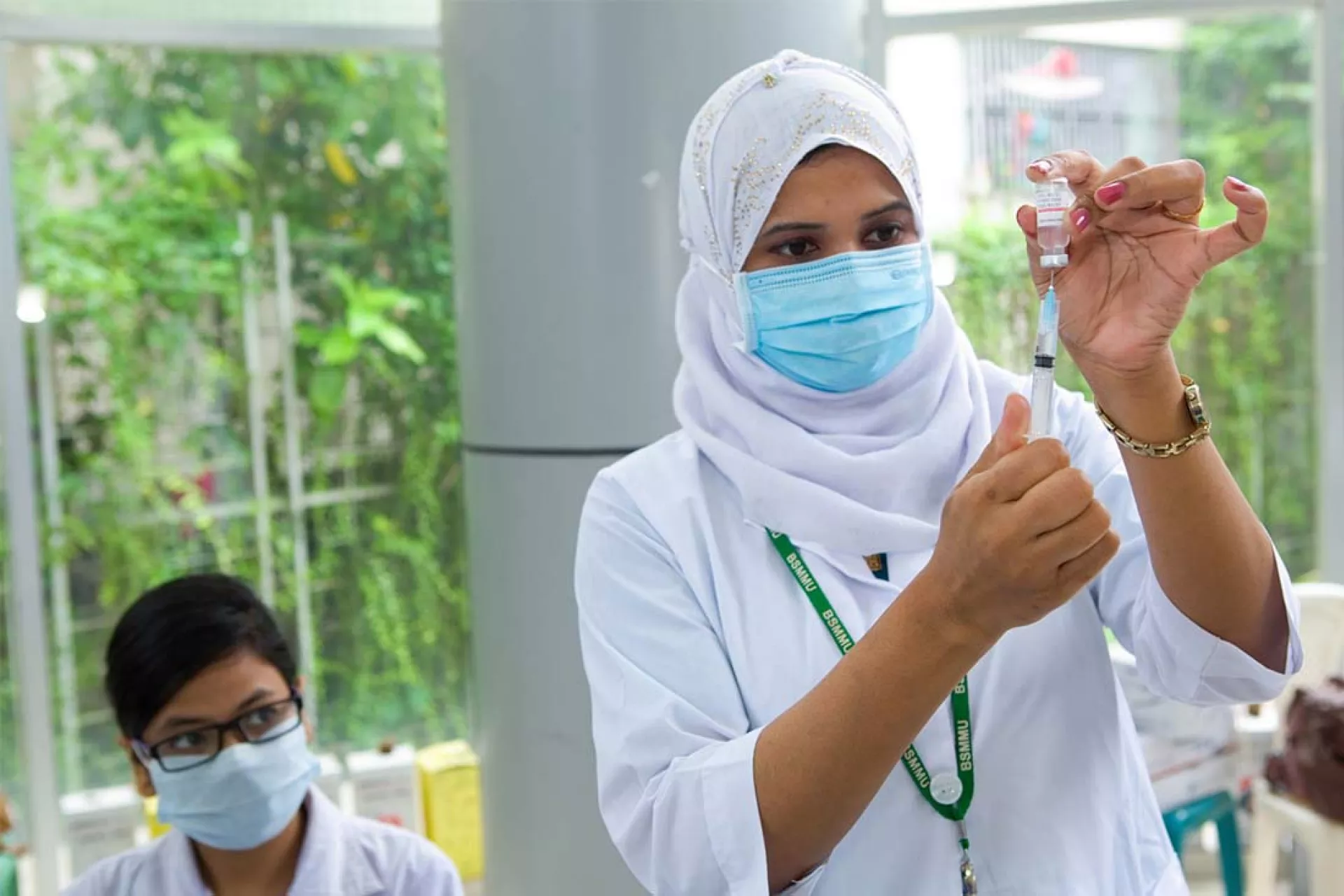 From donation to delivery: how UNICEF gets COVID-19 vaccines where they ...